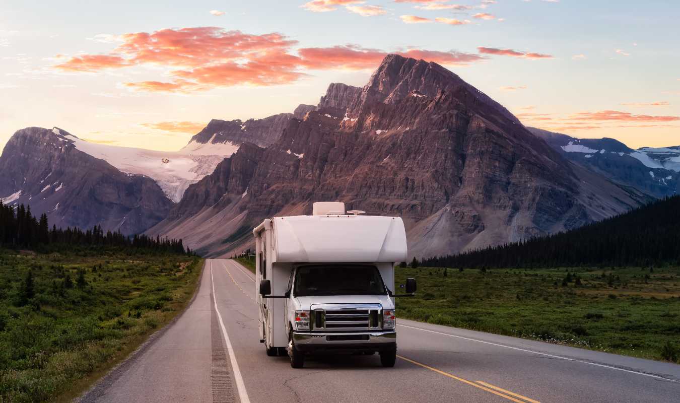What You Need to Know Before Planning an RV Trip
